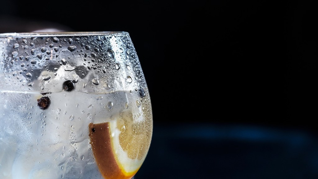 ¿Por qué «suda» el vaso con hielo? – Sólo es Ciencia